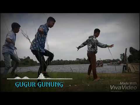 Joget buto ( gugur gunung )