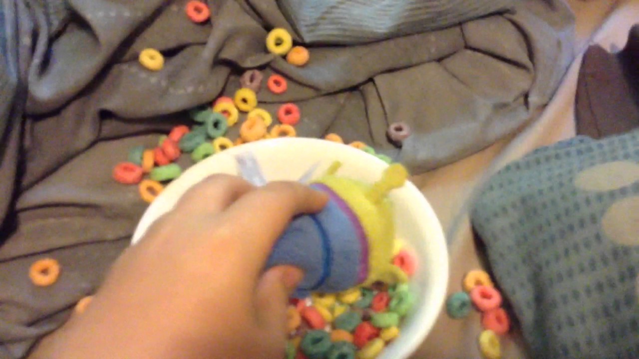 Alien's Froot Loops Problem - YouTube