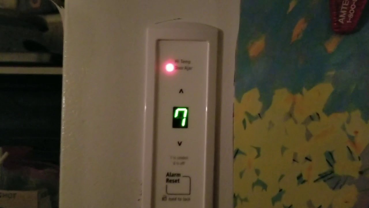 DO YOU REMEMBER THE FRIENDS EPISODE WITH PHOEBE & THE FIRE ALARM? 😂😱😂 ...