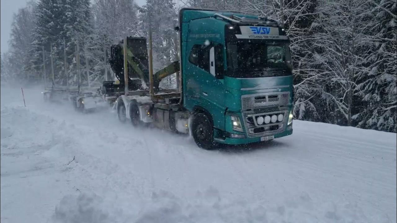 Snöskottning med Volvo BM LM 840 - YouTube