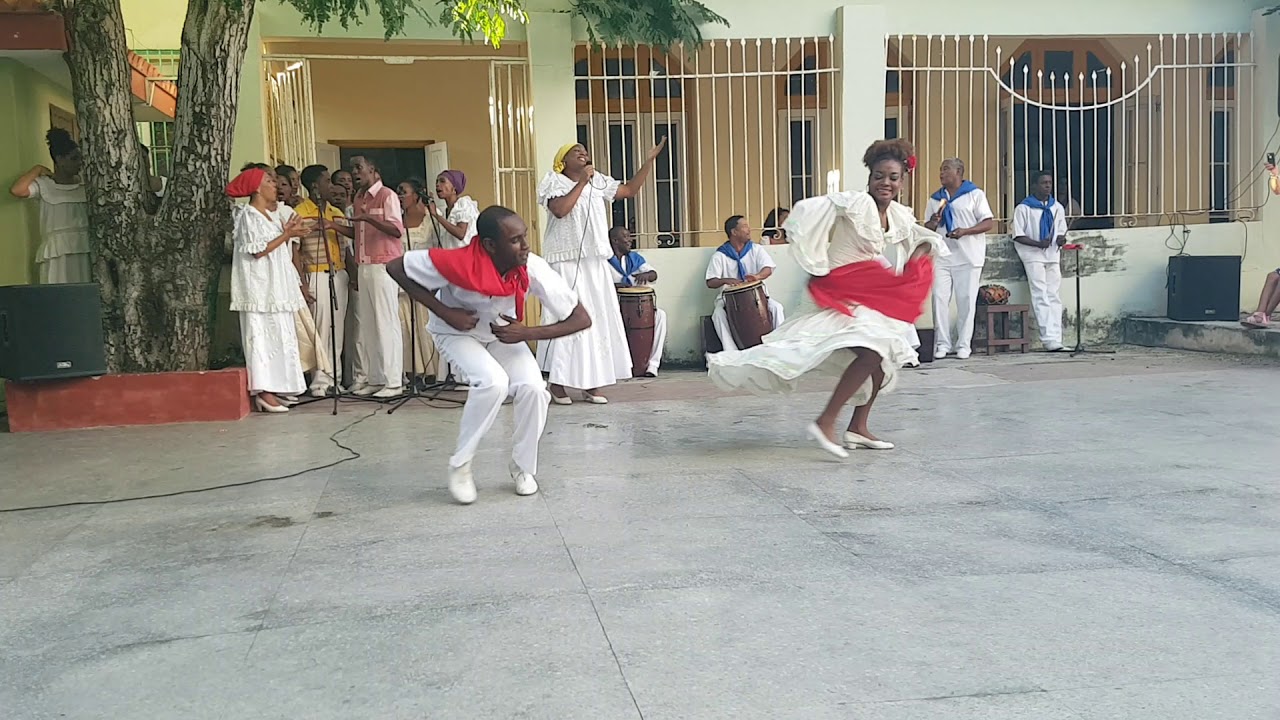 Guaguanco.cpnjunto folklorico nacional - YouTube