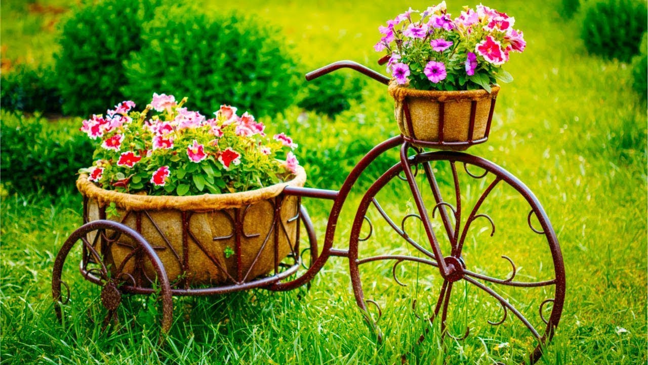 Night Core Cloud 4hr Music 2 - YouTube