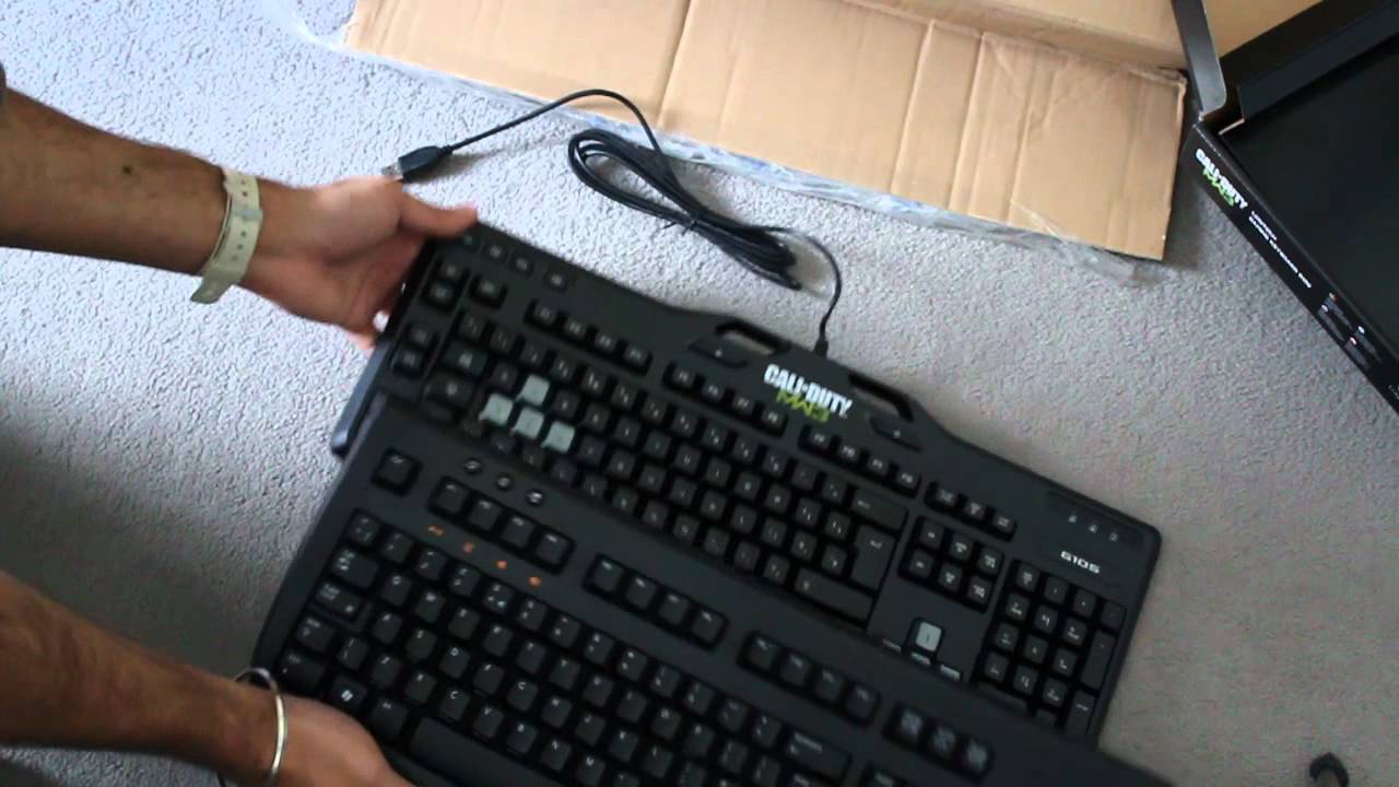 Unboxing: Modern Warfare 3 Logitech G105 Gaming Keyboard - YouTube