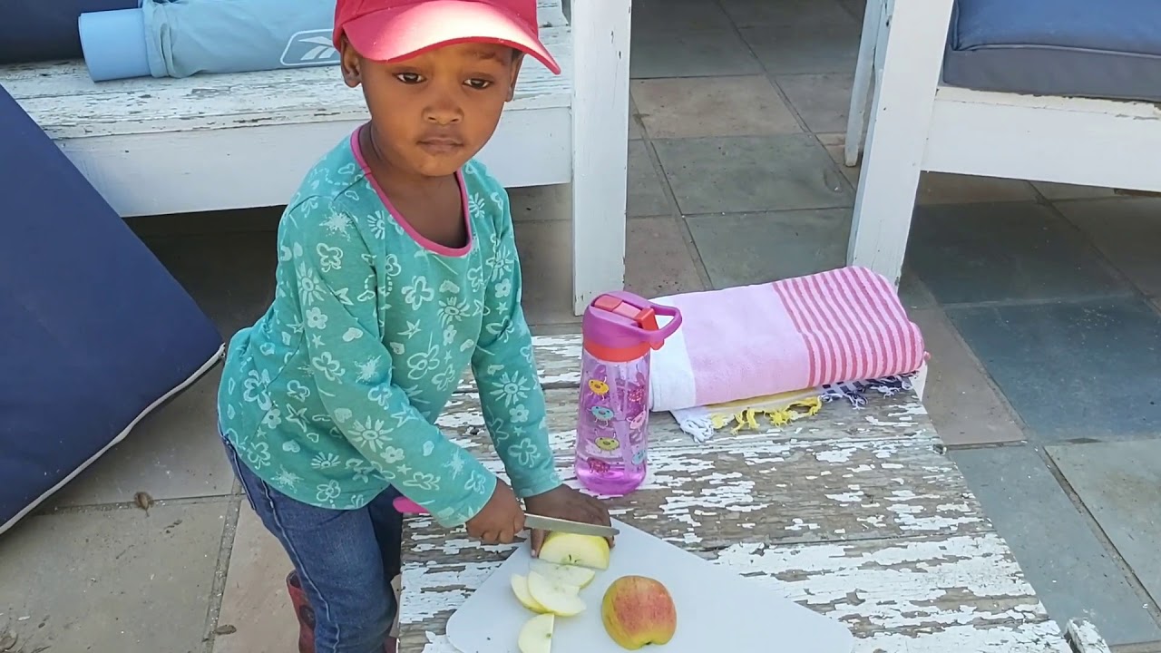 Learning with Layla the pig - YouTube