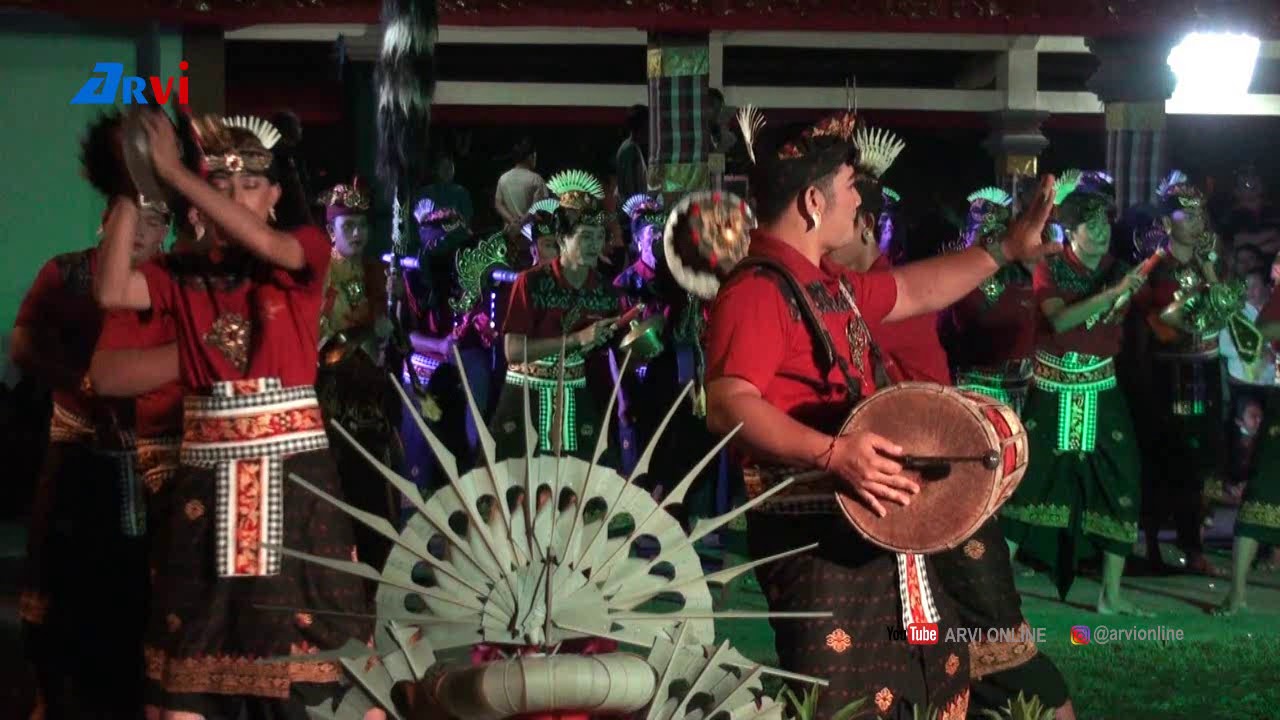 Parade BALEGANJUR, Banjar Dualang, dalam rangka HUT Desa Peguyangan ...
