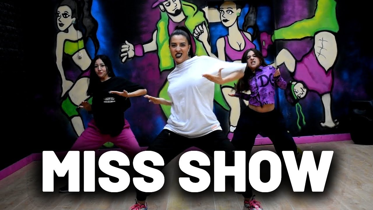 MISS SHOW By Rocio Ramirez / Dance is Convey - YouTube