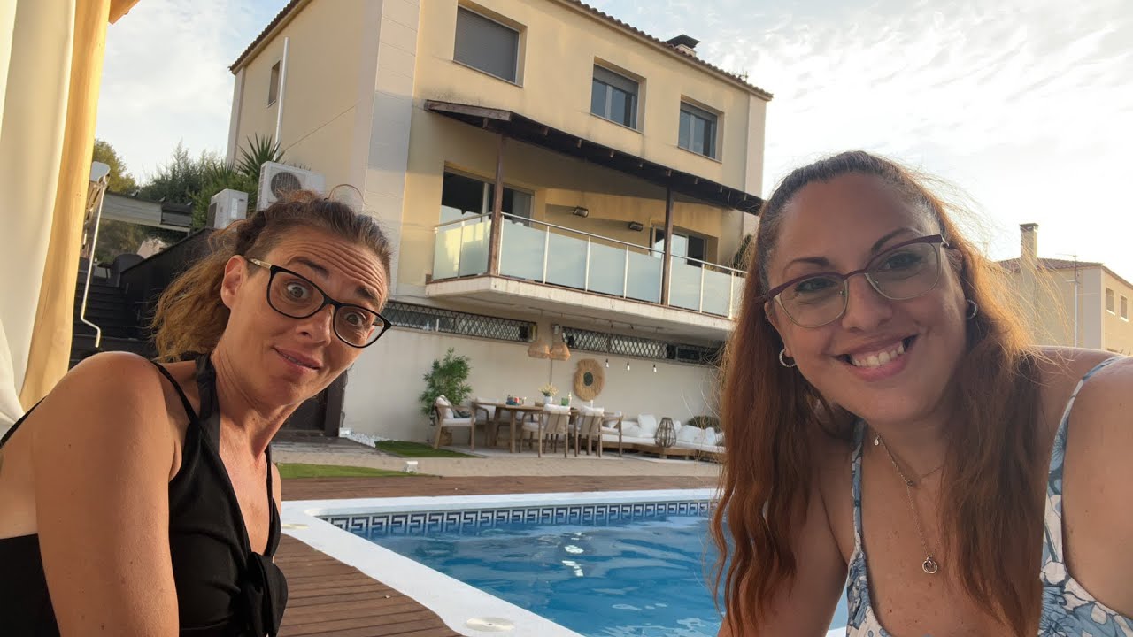 CECI DOVER Vocal Coach va a emitir en directo - YouTube