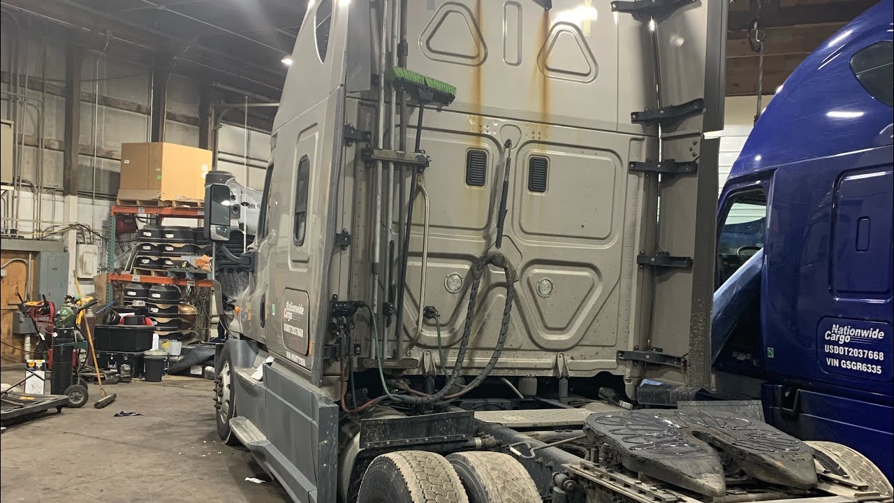 Lease driver 3700$ pay stub + Truck issues - YouTube