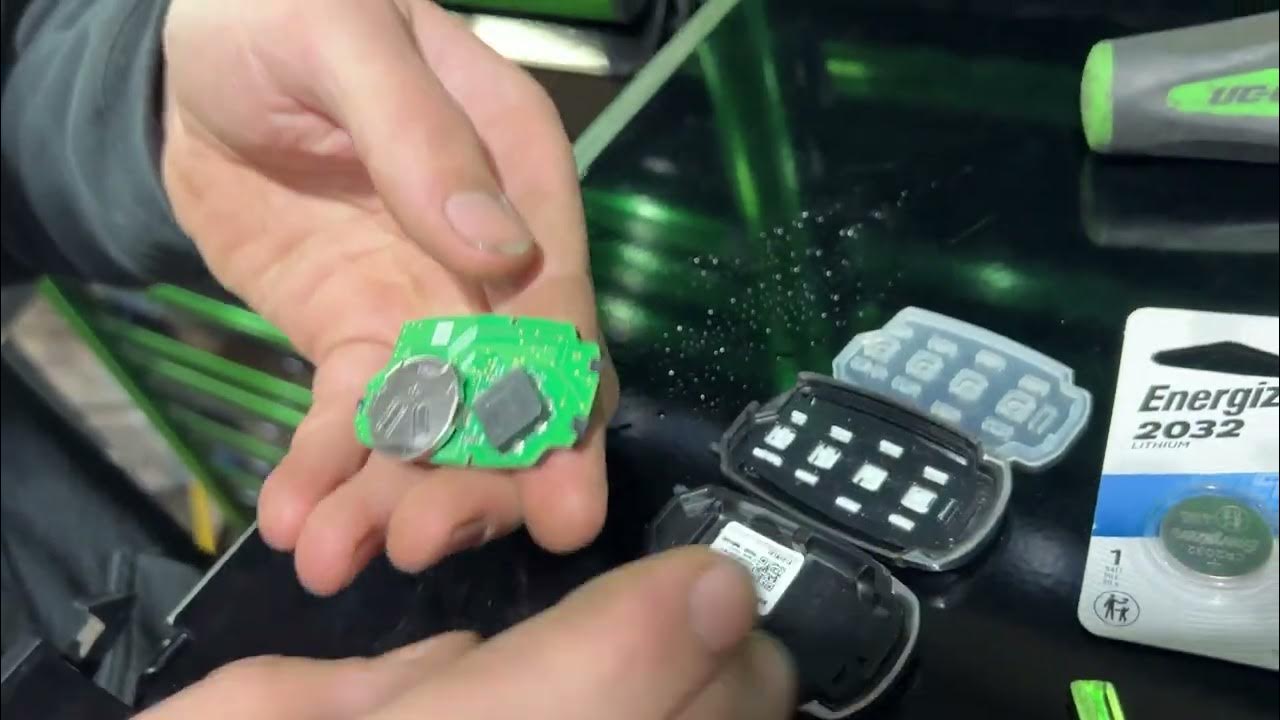 How To Replace Battery Hyundai Key Fob 2020 - YouTube
