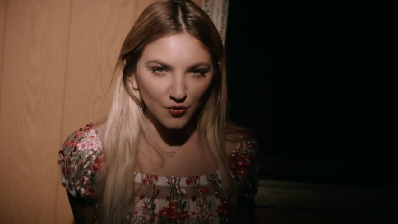 Julia Michaels Uh Huh - YouTube