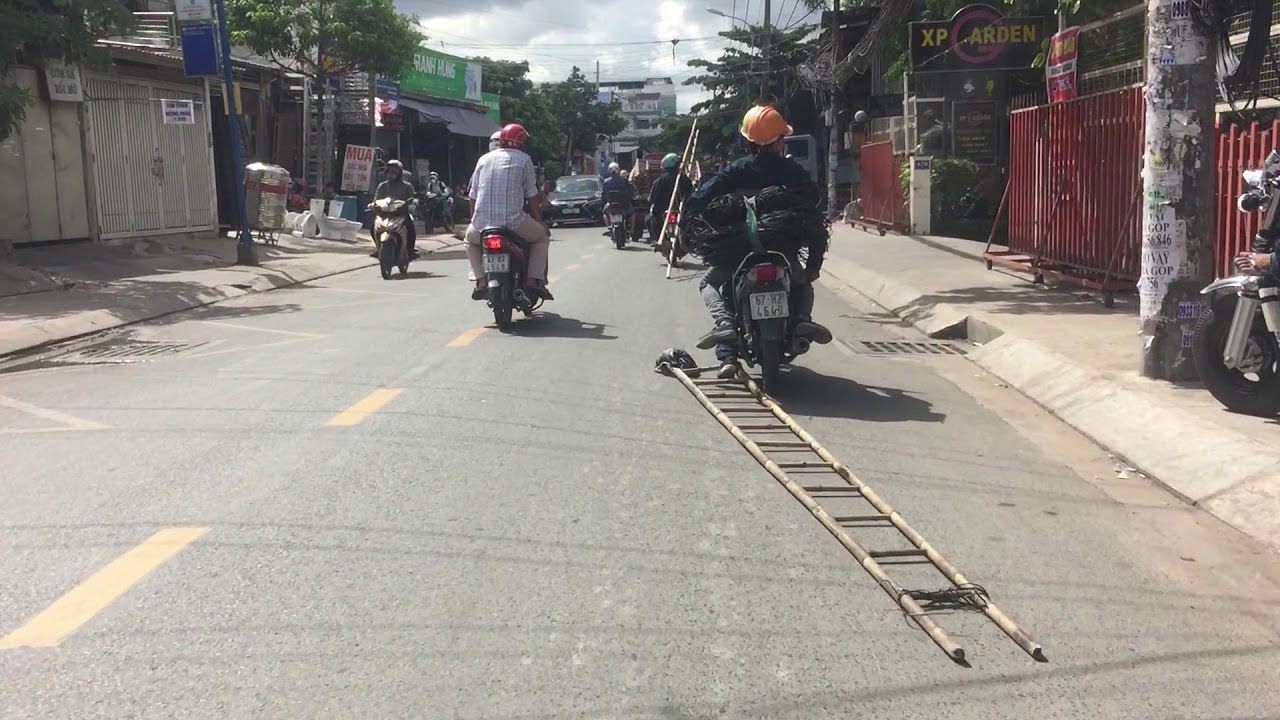 Ladder Transport Fail || ViralHog - YouTube