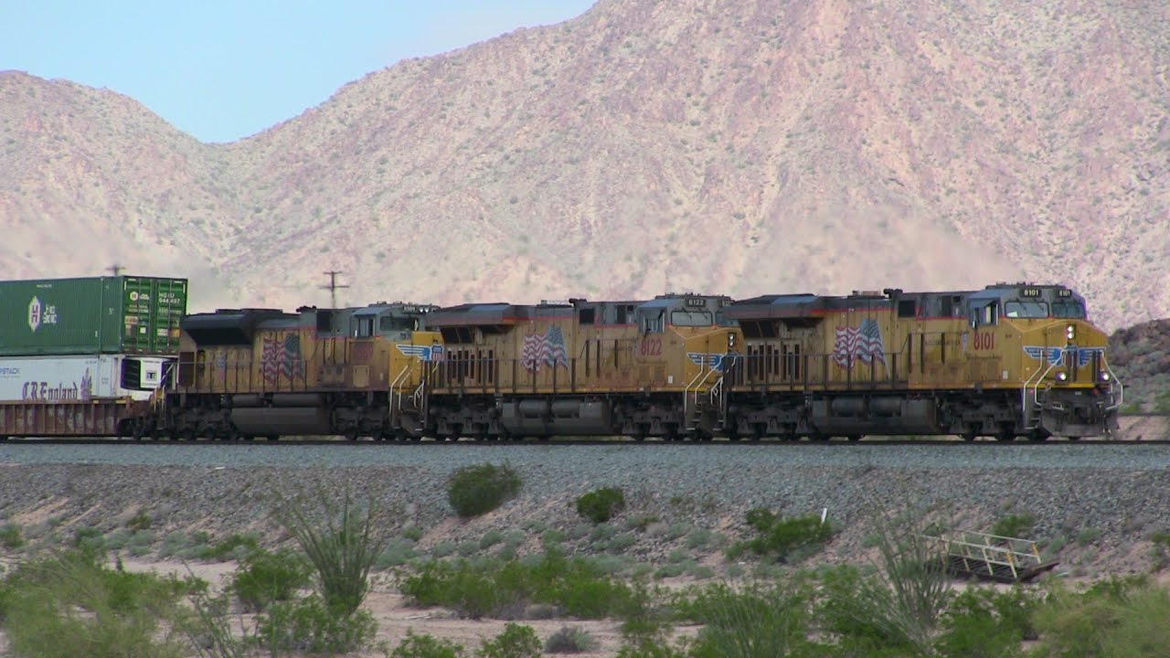 Union Pacific 8101 West Coming Throught The S-Curve West Of Shawmut, AZ ...