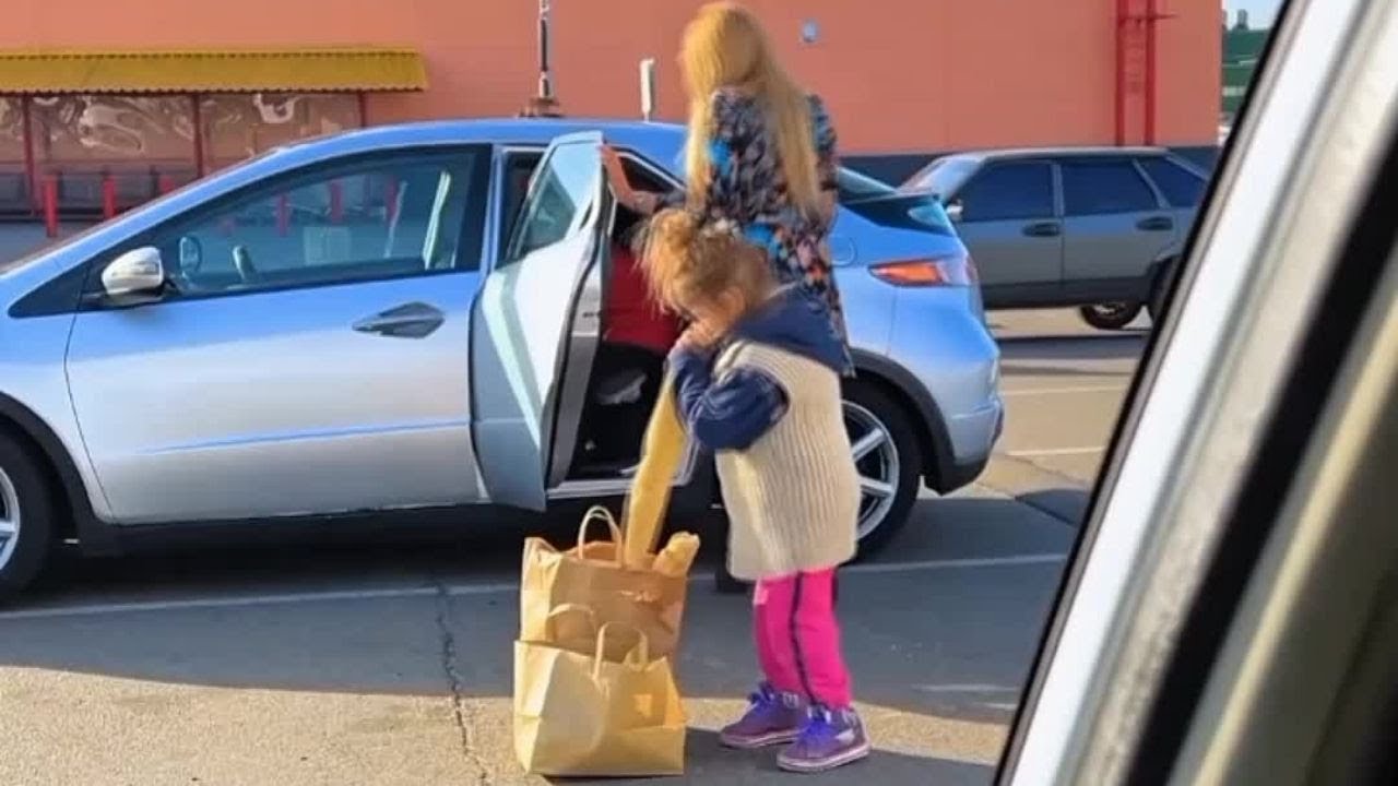 A Child's Selfless Deed ️ - YouTube