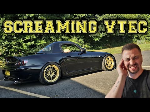 THE SCREAMING VTEC SOUND! Honda S2000 S2K at Castle Combe Circuit - YouTube