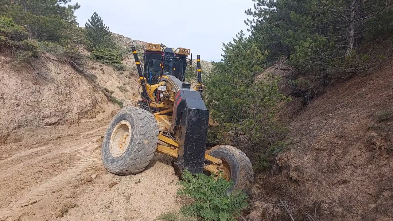 cat 140m_orman canavarı_forest beast_tekerlek çukura düştü_dron çekimi ...