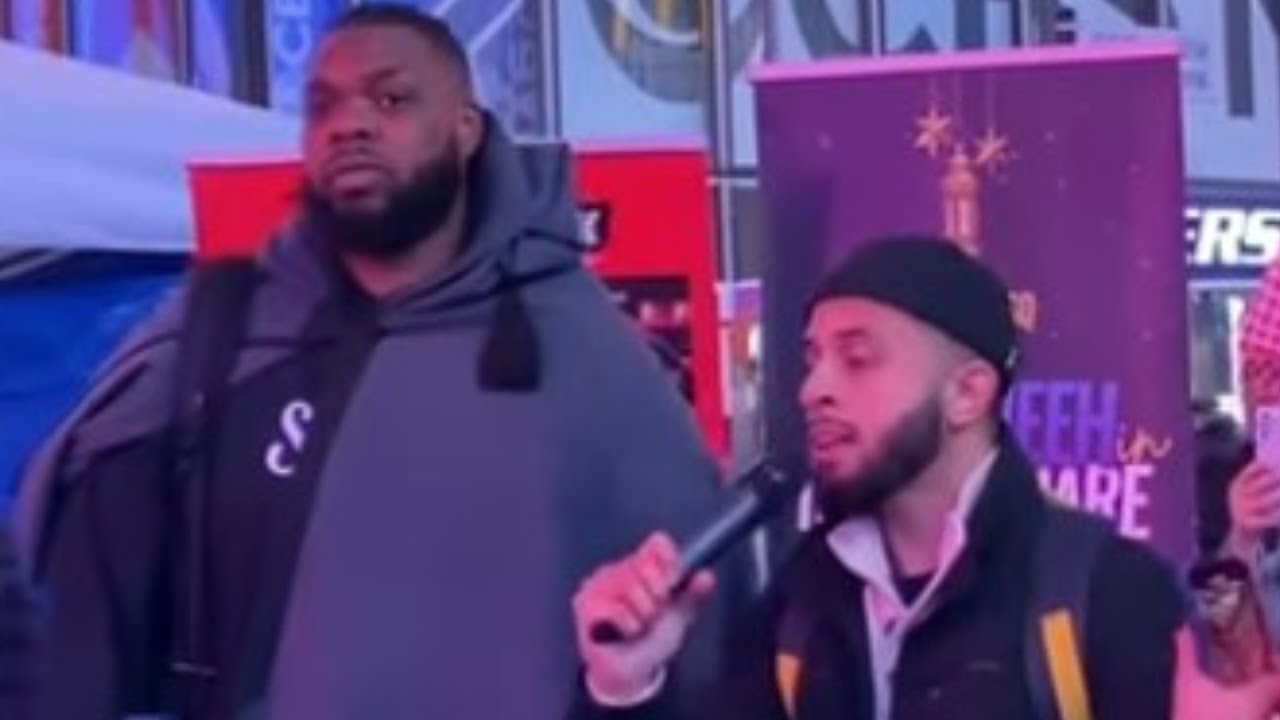 Taraweeh Prayers Times Square NewYork City 2023 - YouTube