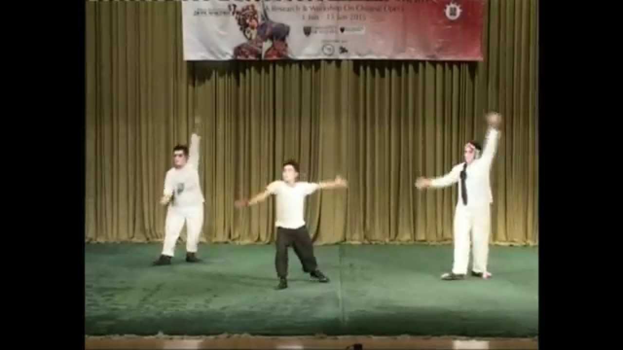 Performance Movement & Basic Skill of Chinese Opera - YouTube