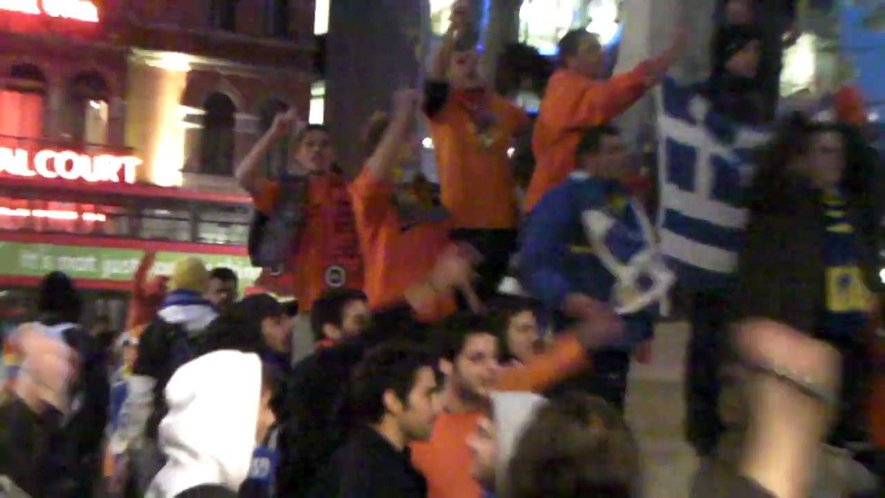 Apoel fans in Sloane Square London: Police Horses - YouTube