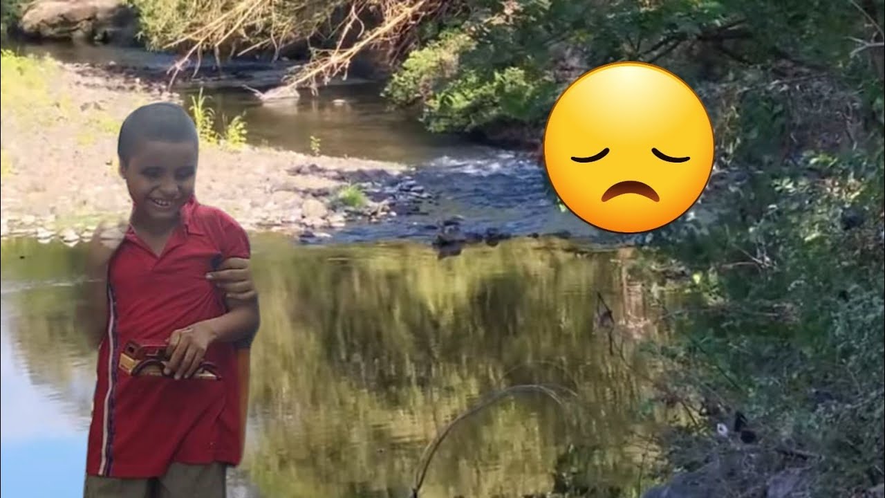 Increíble niño cieguito bañando solito en el Rio🥲El Buen Salvadoreño ...