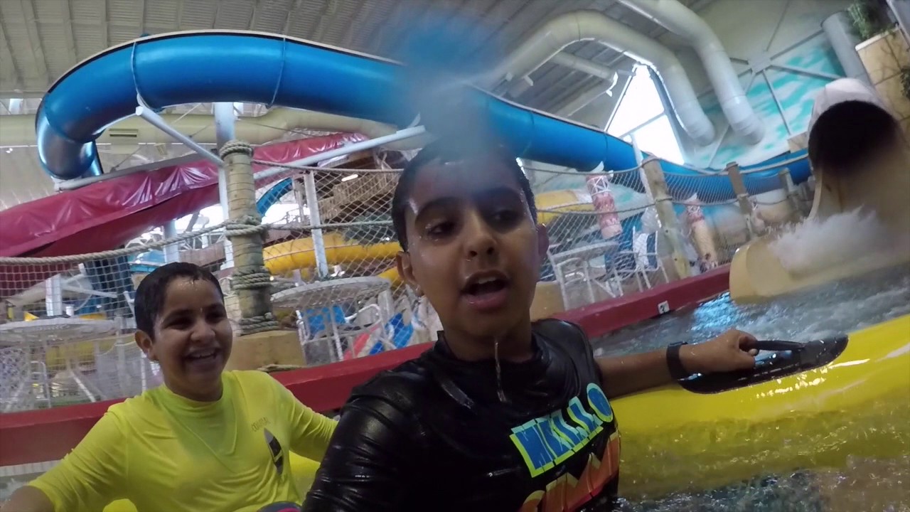 My first vlog at the Water Park (Part 1) - YouTube