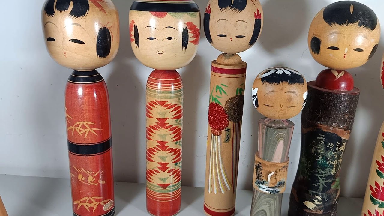 9 pieces Traditional kokeshi dolls - YouTube