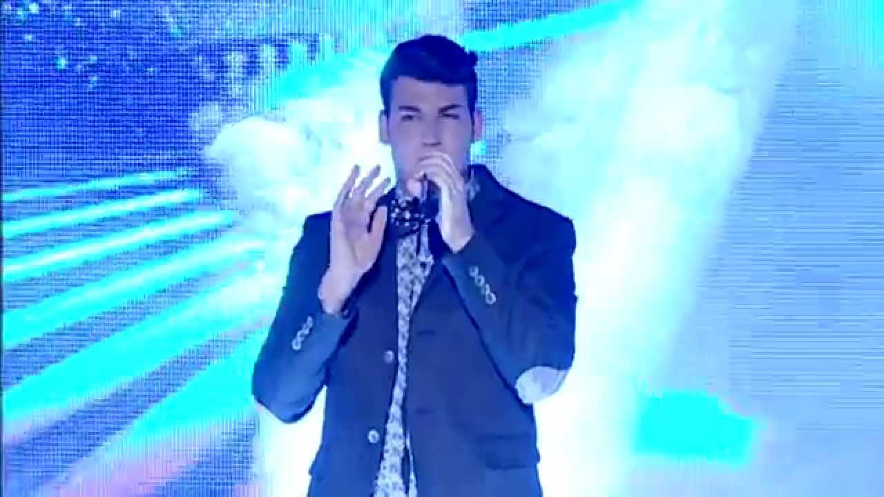 Davide Trotti canta "Io non ci sto" - 20° Festival Città di Avezzano ...
