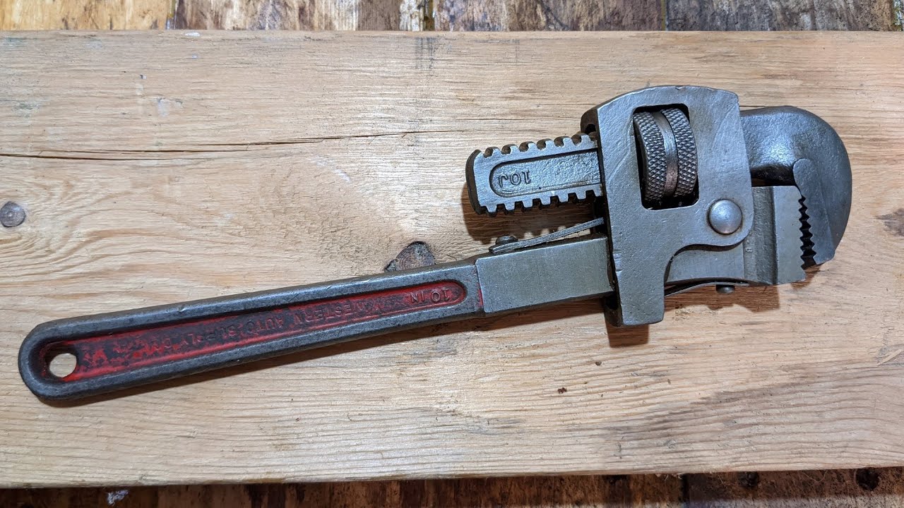 Western Auto Supply Co Pipe Wrench Restoration - YouTube