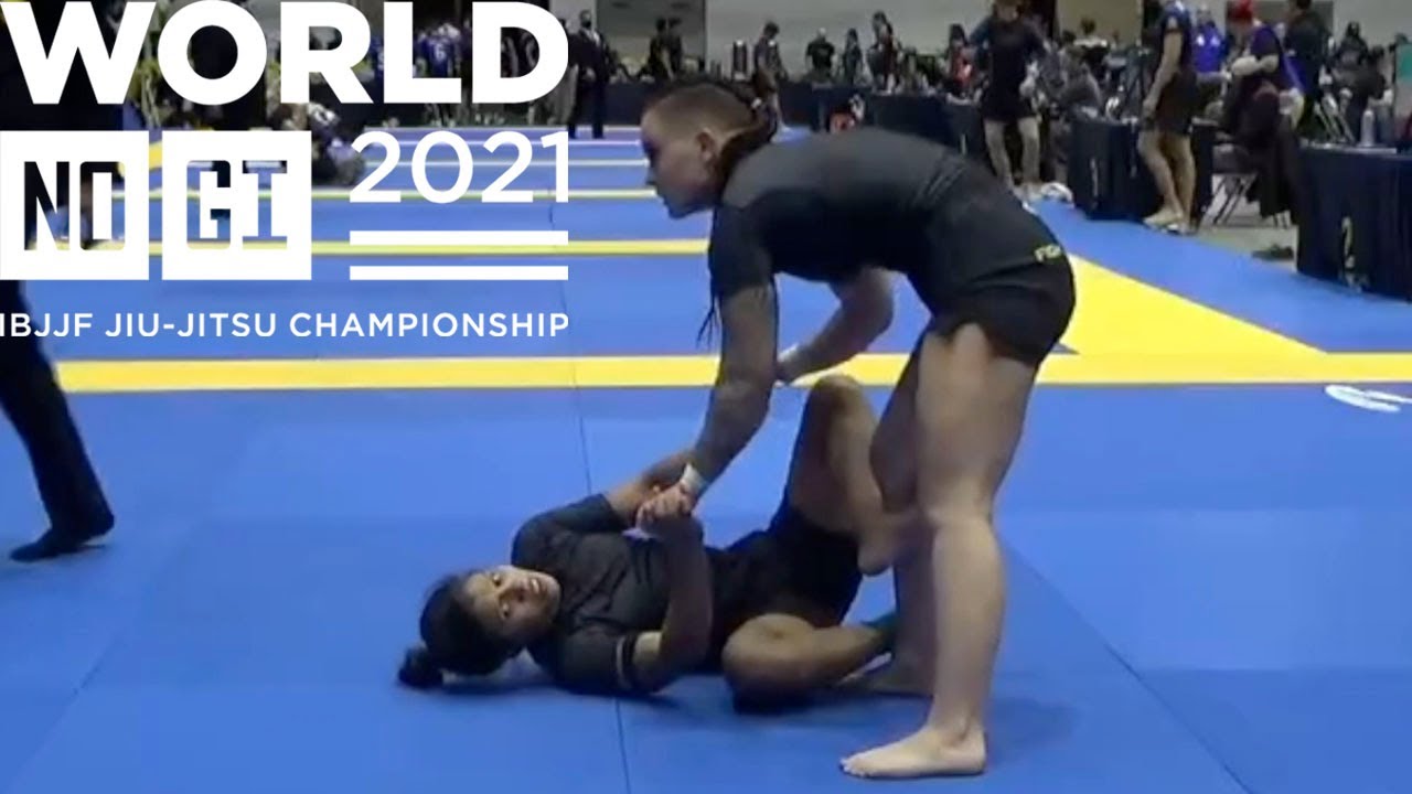 Elisabeth Clay v Gabrielle McComb / World NoGi 2021 - YouTube