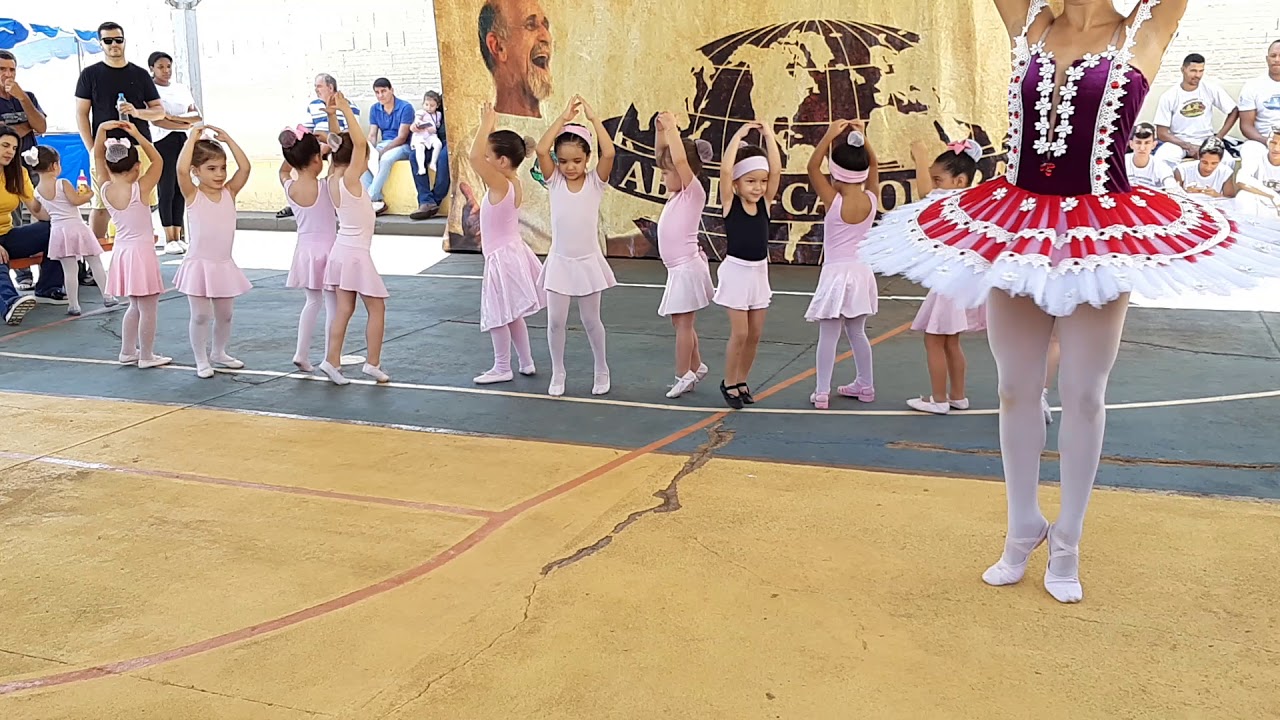 Apresentação ballet Gi 2019 - YouTube