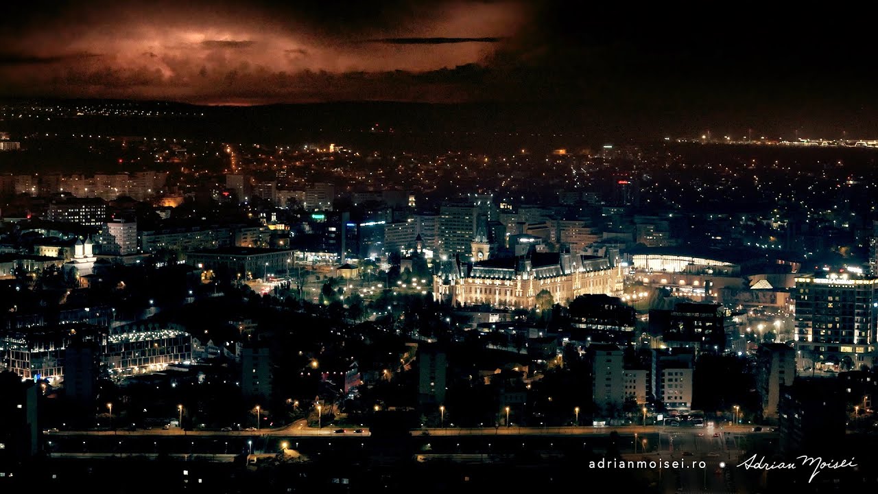 Noaptea la Iași - Part II - Fulger, Palatul Culturii din drona, centru ...
