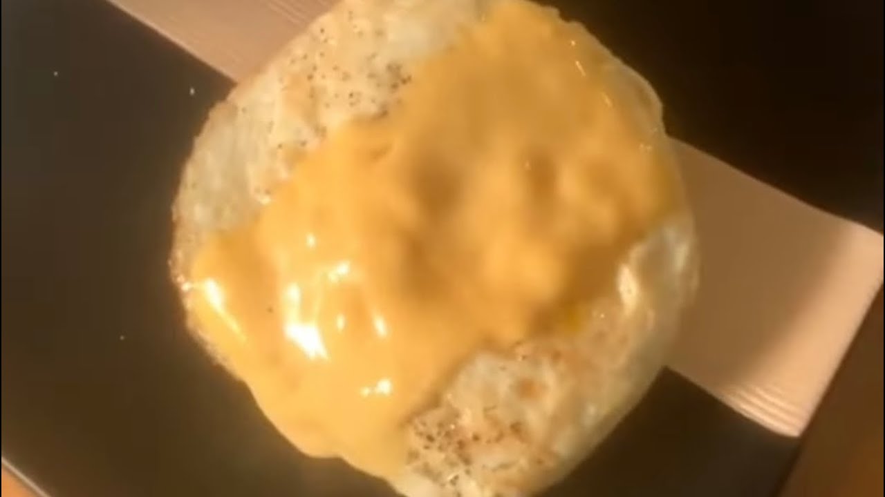 Egg and cheese melt on a Hawaiian bun! - YouTube