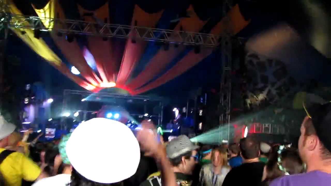 Boomtown Fair 2011 - Jungle @ Lion's Den - YouTube