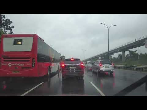 Rainy Morning Traffic on Jagorawi Toll Road From Taman Mini to Cililitan East Jakarta | Slow Drive