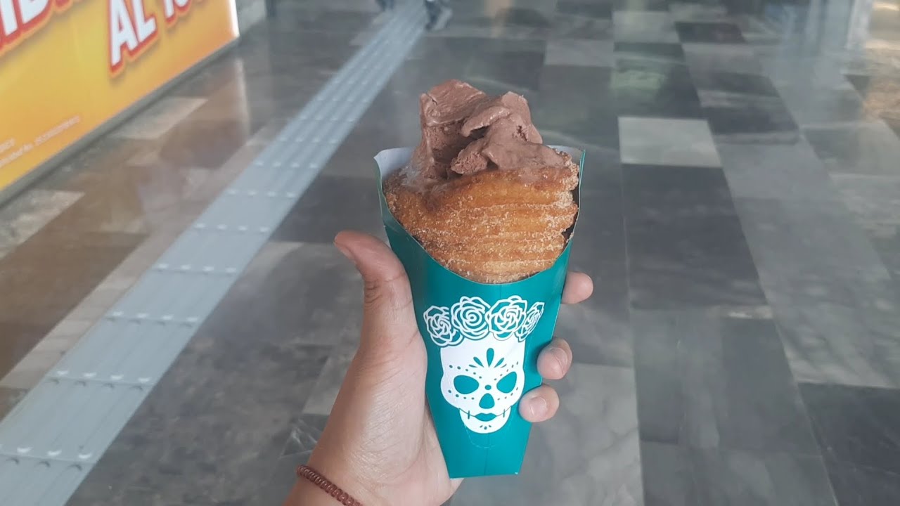 Helado cono de churro. Postre. Churros La Catrina. - YouTube