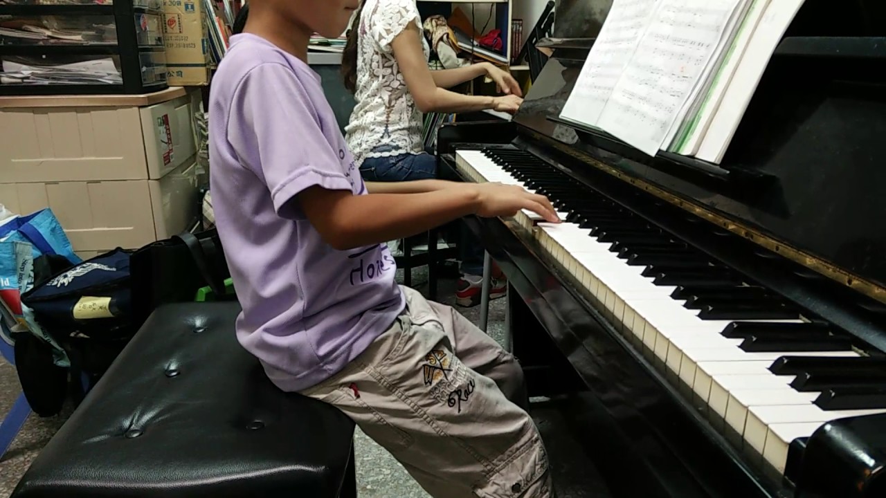 Matthew Edwards piano concerto op7 no2 in G major III mvnt - YouTube