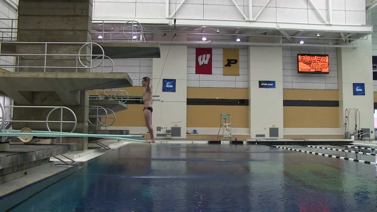 Inward Dive Tuck 401C.MTS - YouTube