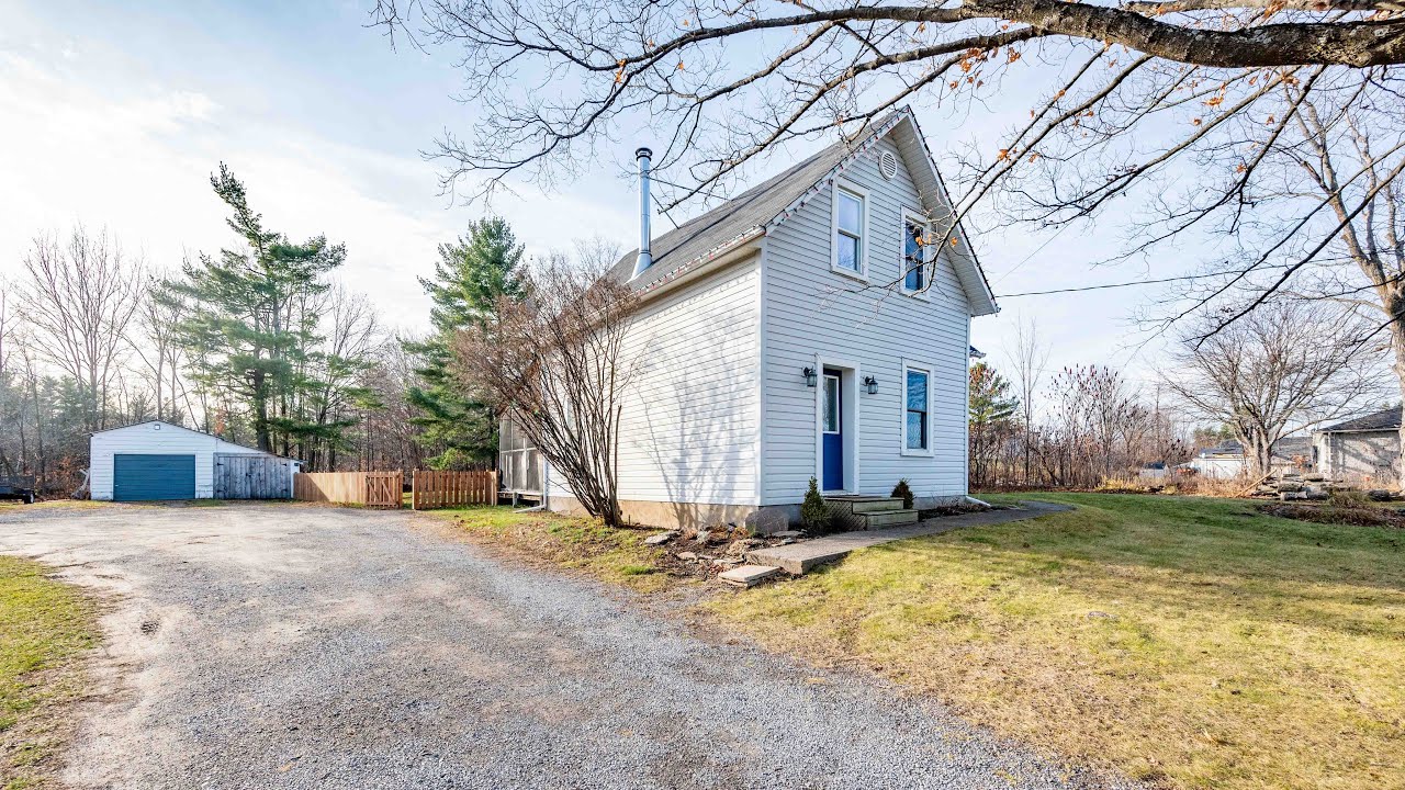 715 River Rd - YouTube