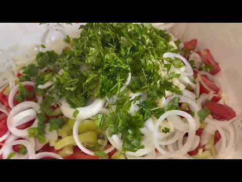 Qışlıq pomidor salatı hazırlanması (Anam mətbəxdə) 