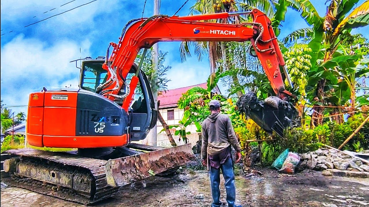 Excavator mobil beko loader pengerukan tanah irigasi - YouTube