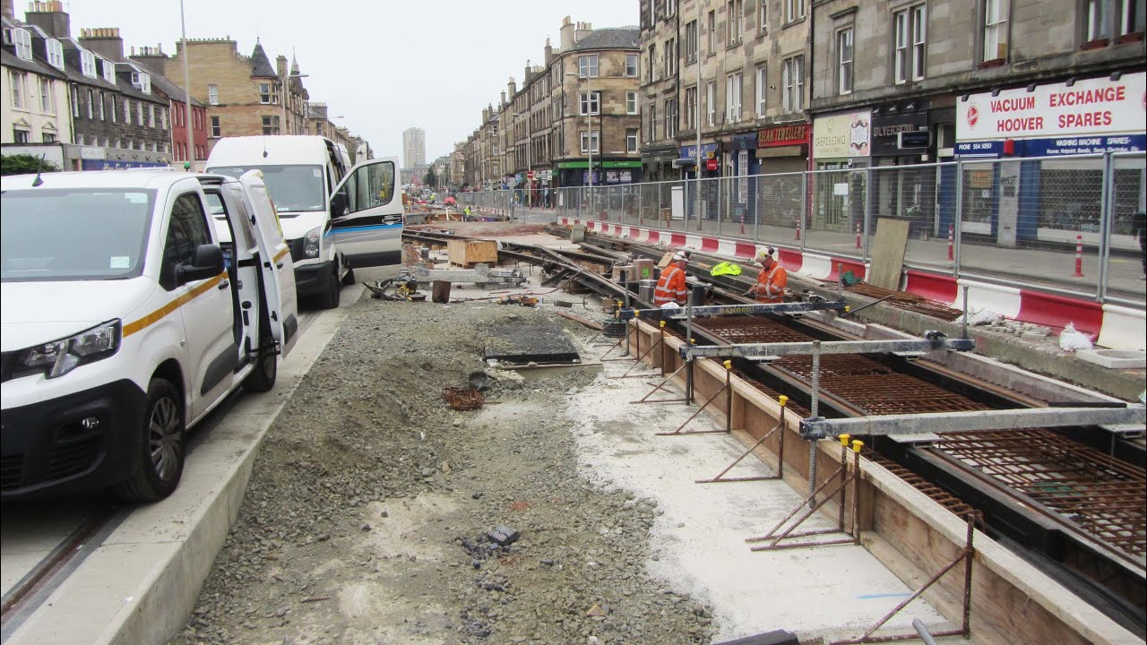 Edinburgh Trams Construction Work On Leith Walk. - YouTube