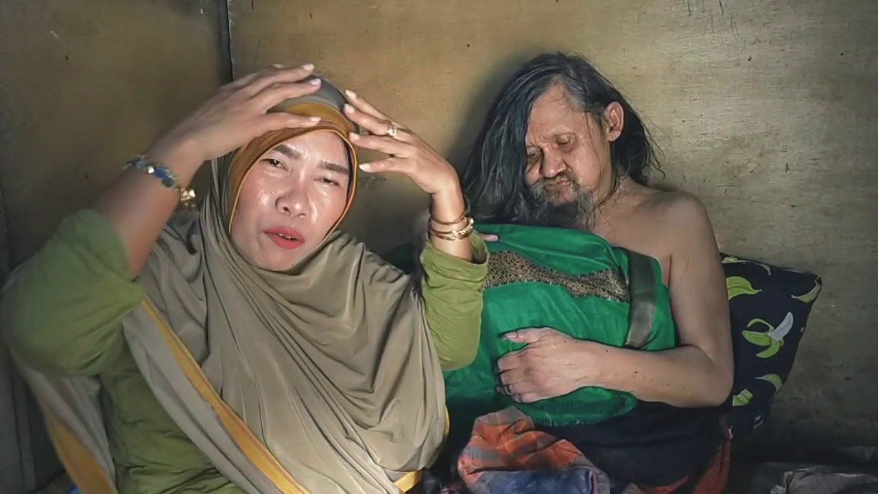 Rambut eyang syekh Fanani terbentang panjang hingga mencapai 8 Meter ...