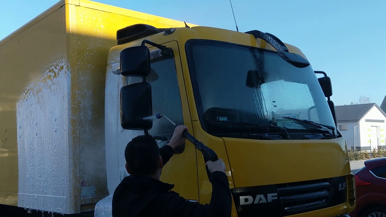 Camion cleaner - YouTube