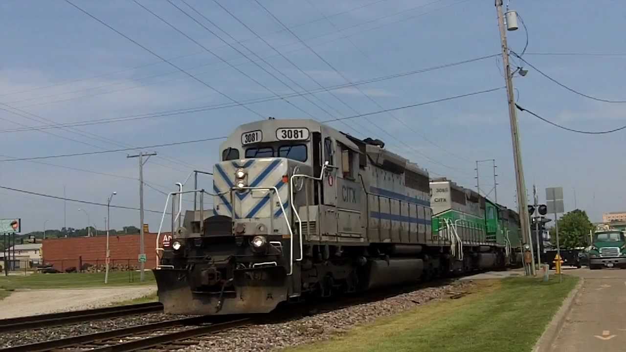 CITX 3081, 3055, & NREX 7287 Bettendorf, IA - YouTube