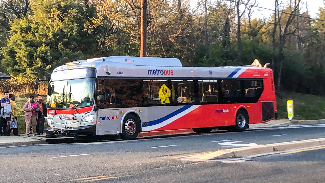 WMATA 2019 New Flyer XD40 4469 on Route C2 - YouTube