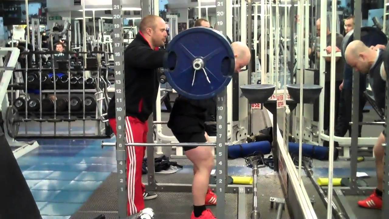 unique fitness andy beeston squats 260kg @83kg just suit on but straps ...