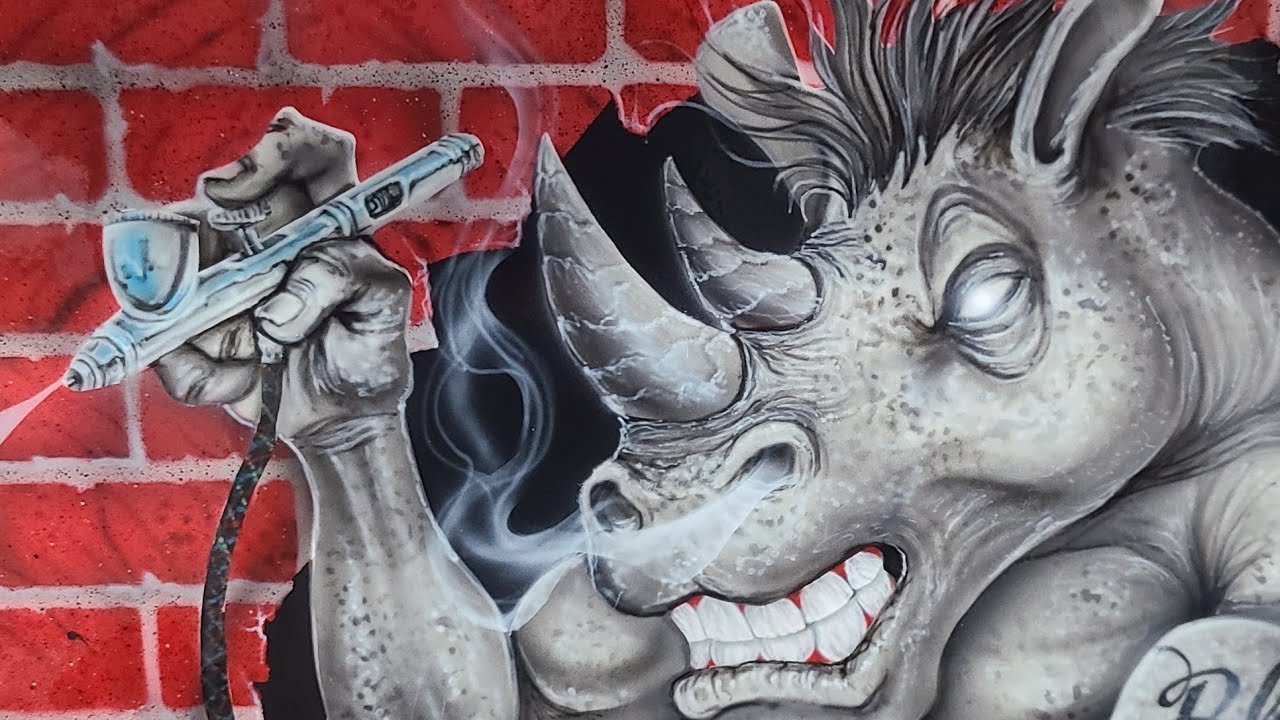 Airbrushing Ryan "Ryno" Templeton Panel Part 1 - YouTube