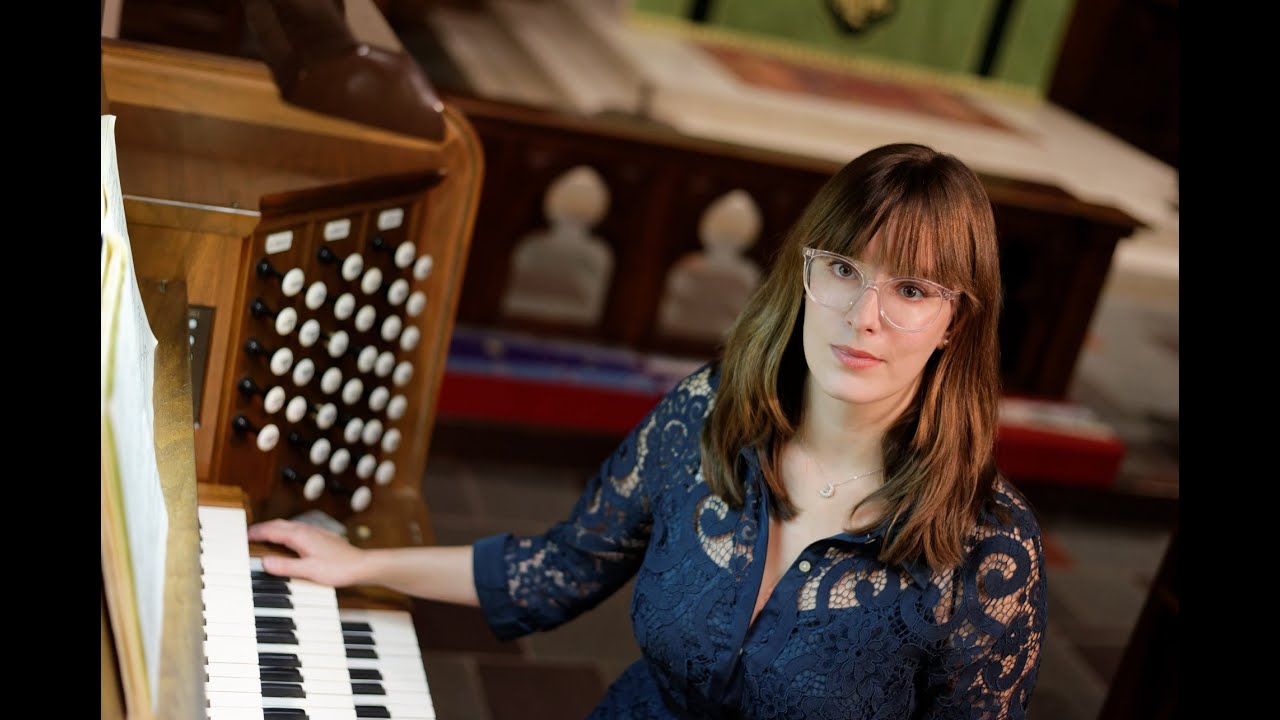 Sarah Johnson's Enchanting Organ Recital - YouTube