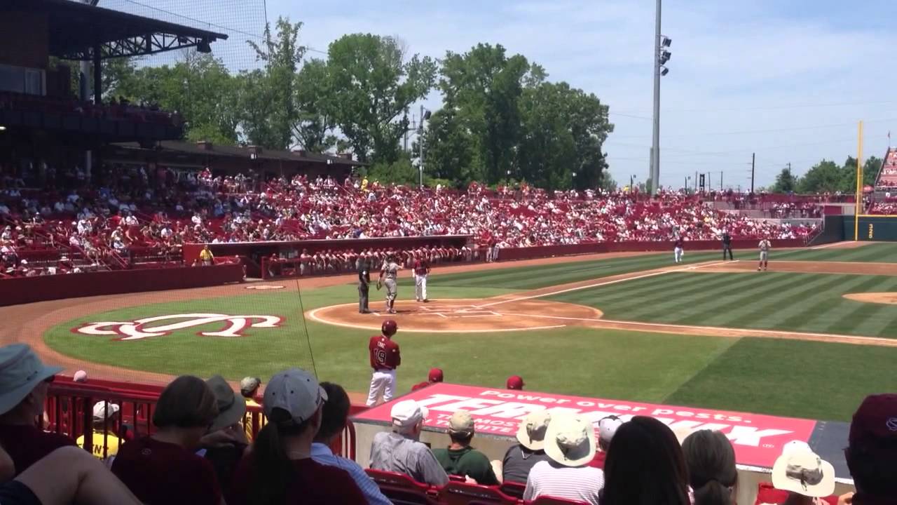 Marcus Mooney Walkout (Wobble) - YouTube