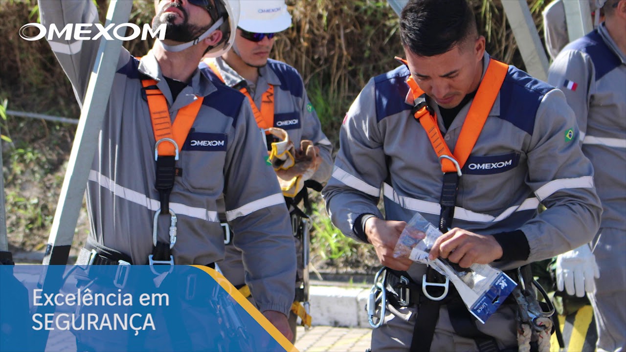 Omexom Institute forma mais uma turma - YouTube