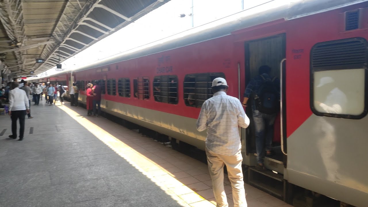 12170 Solapur Pune Intercity Express Announcement at Solapur Railway ...